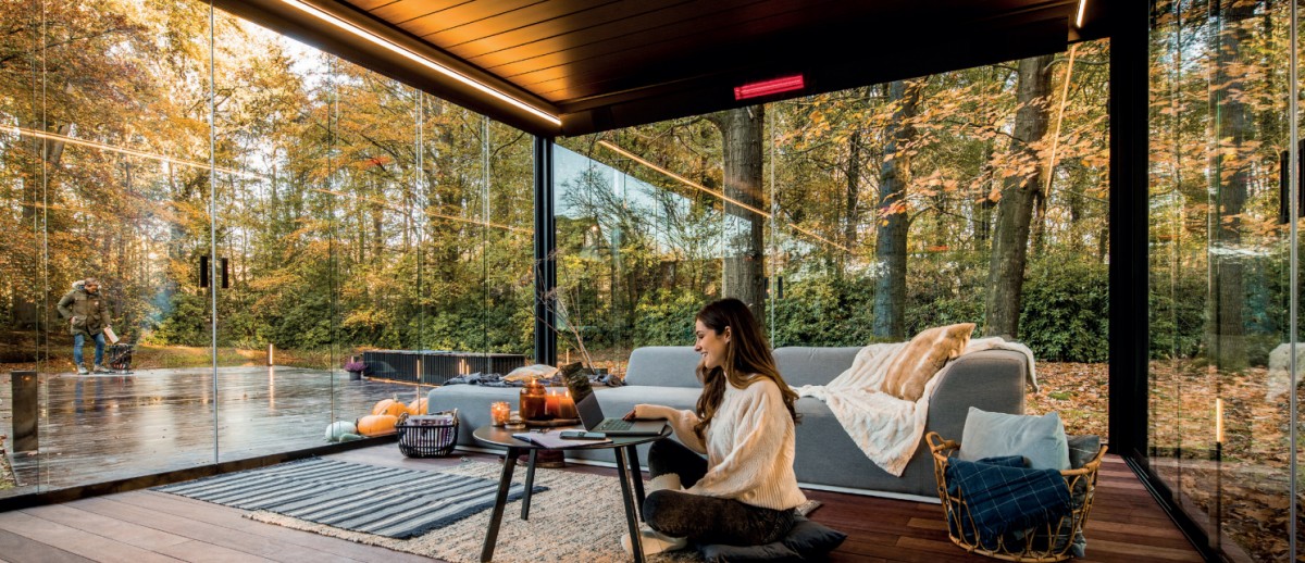 THE PERFECT CANOPY PARTNER…ALL YEAR ROUND - Archetech