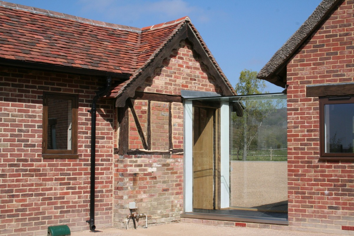 Structural glass linkways from specialists Ion Glass - Archetech